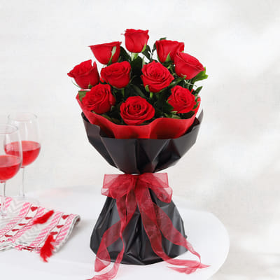 Blushing Red Roses Bouquet: Order Flowers Online | Interflora India ...